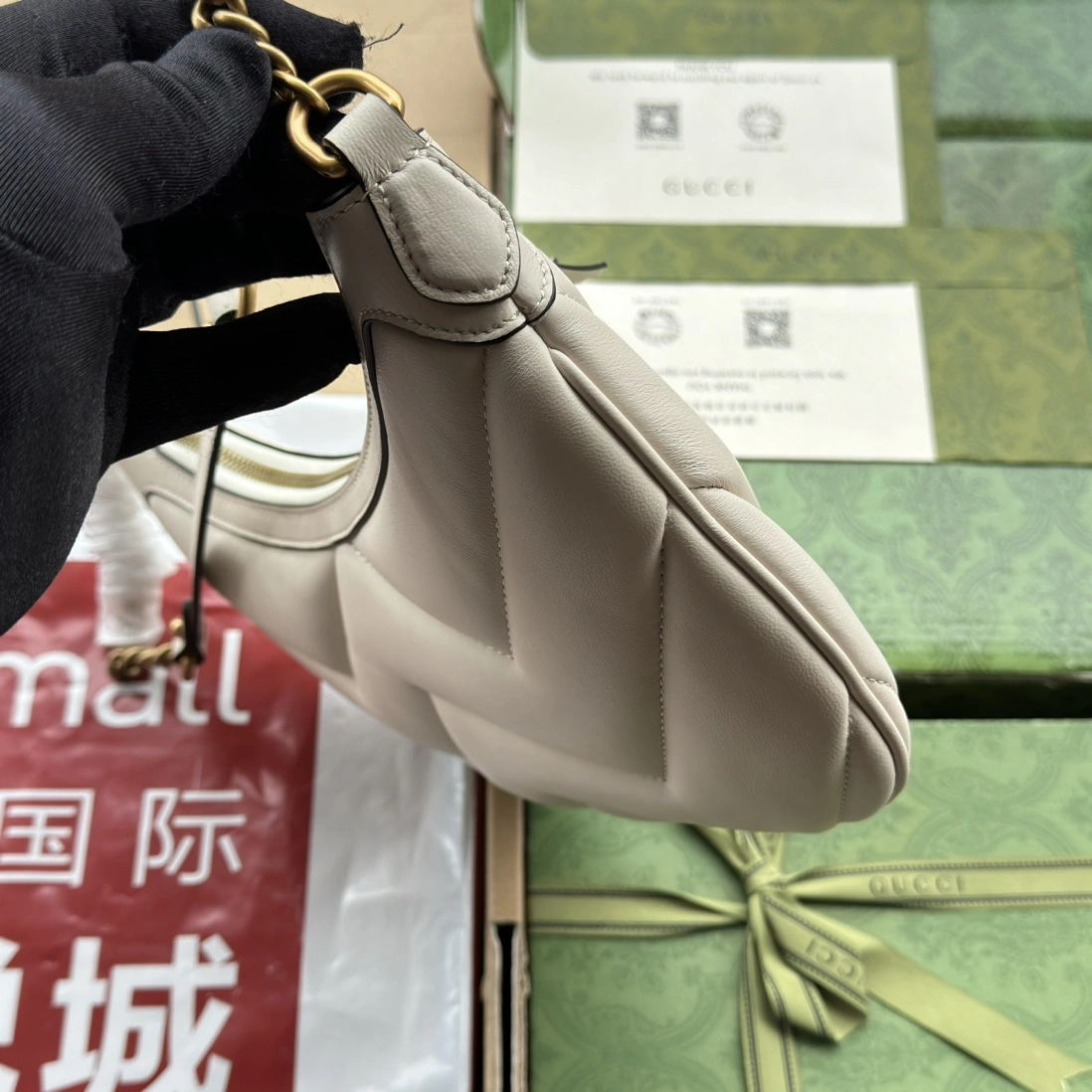 Accurate model Gucci Hobo Bags