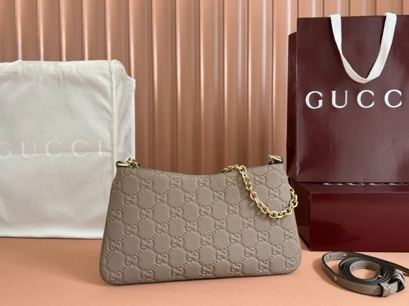 Gucci Hobo Bags