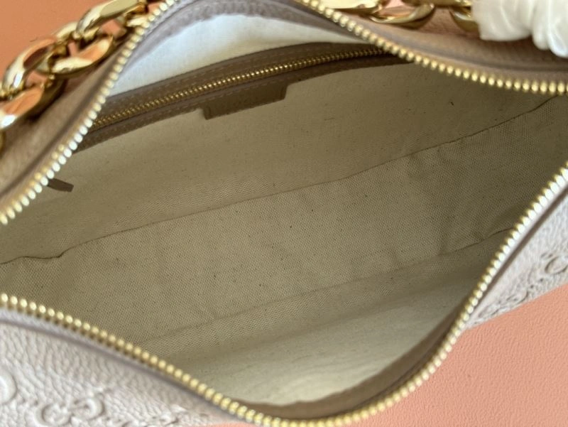Budget-friendly Gucci Hobo Bags