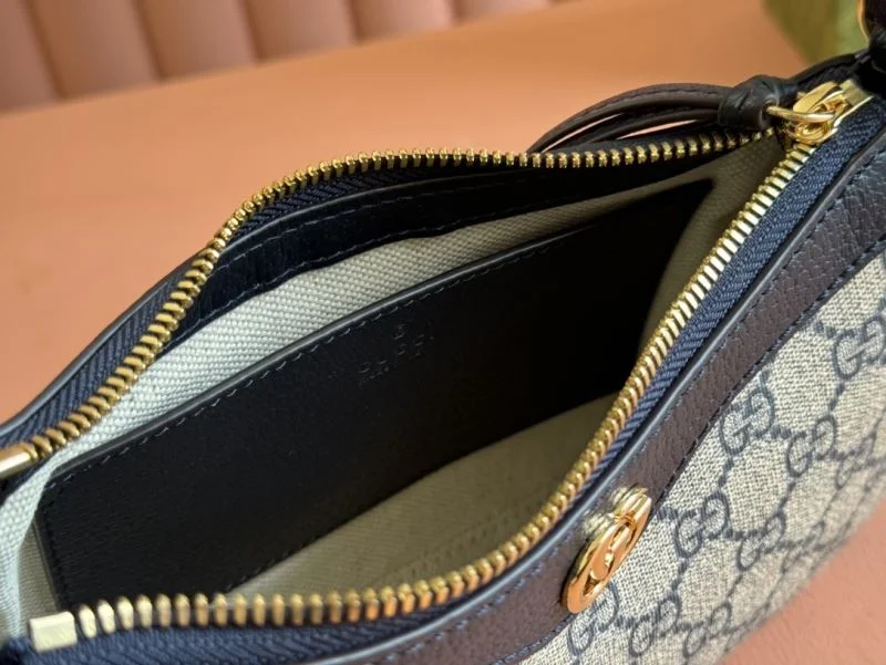 Accurate model Gucci Hobo Bags