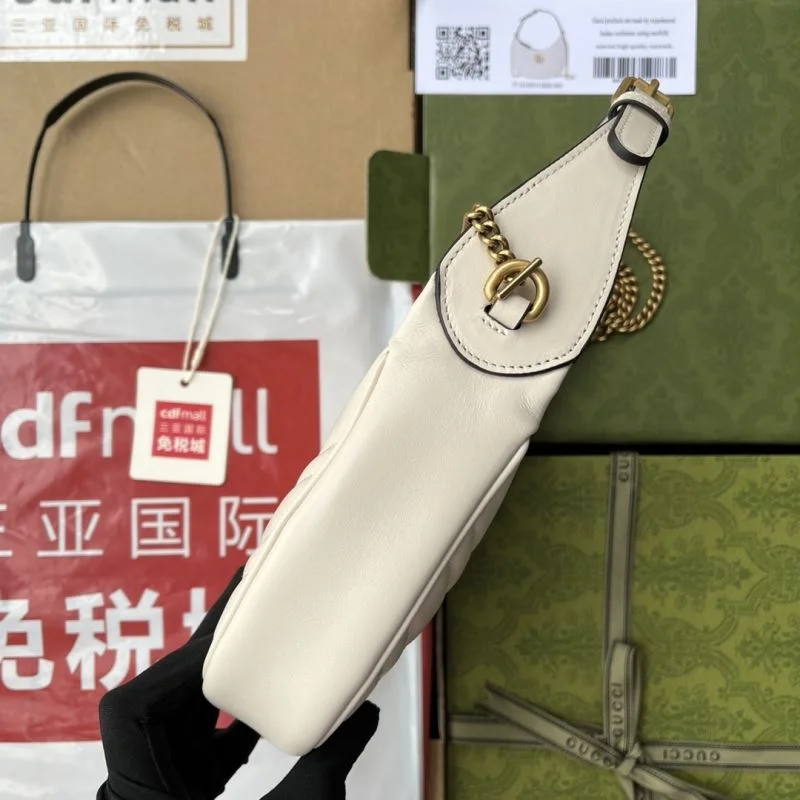 Indistinguishable Gucci Hobo Bags