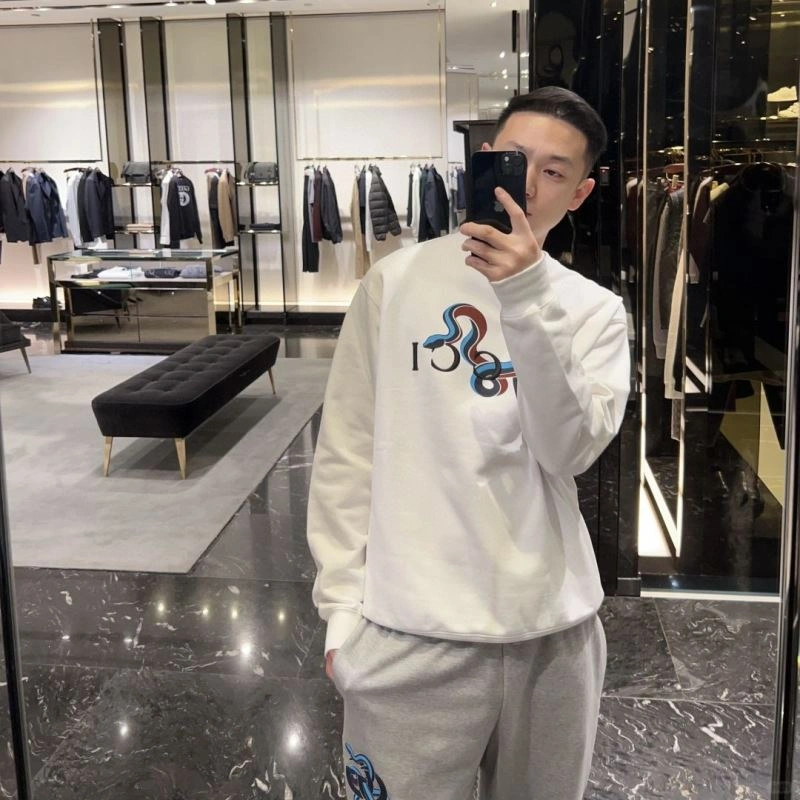 Top mirror Gucci Hoodies