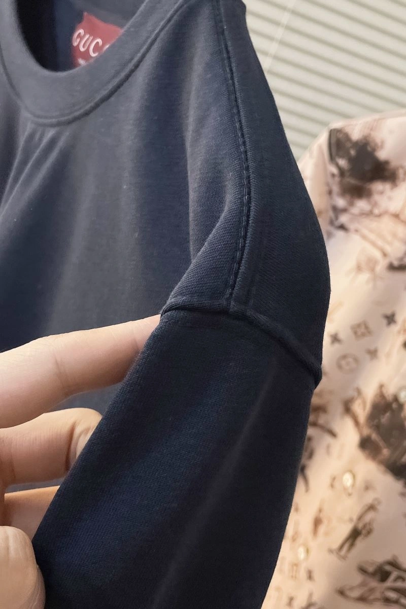Top mirror Gucci Hoodies