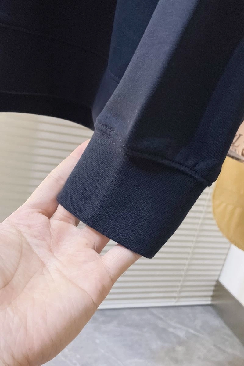 Top mirror Gucci Hoodies