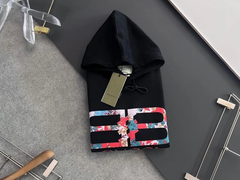 Top mirror Gucci Hoodies