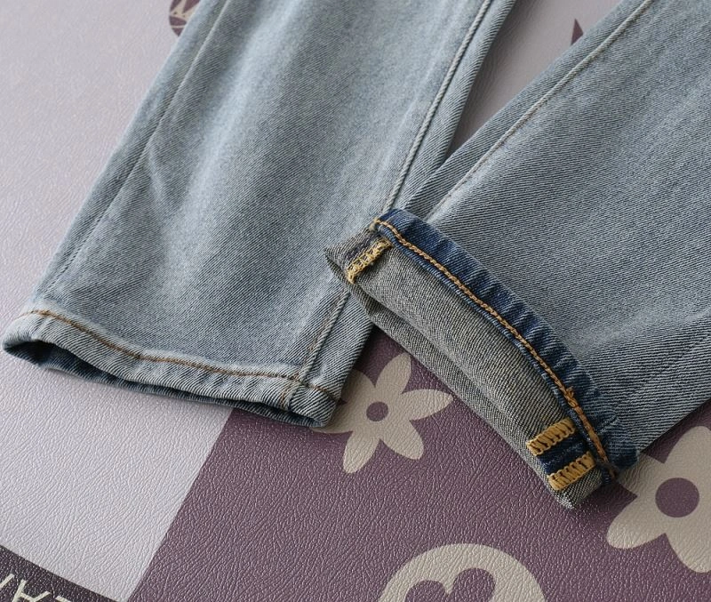 Value-priced Gucci Jeans