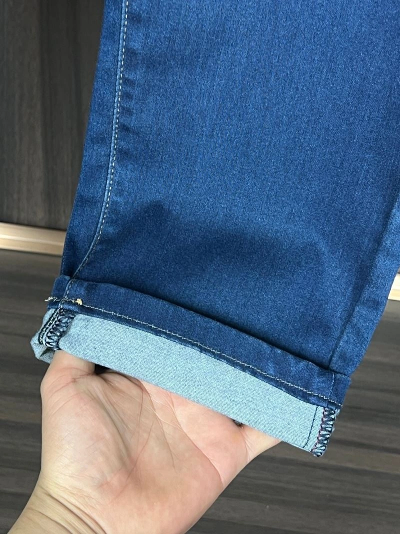 Cut-rate Gucci Jeans