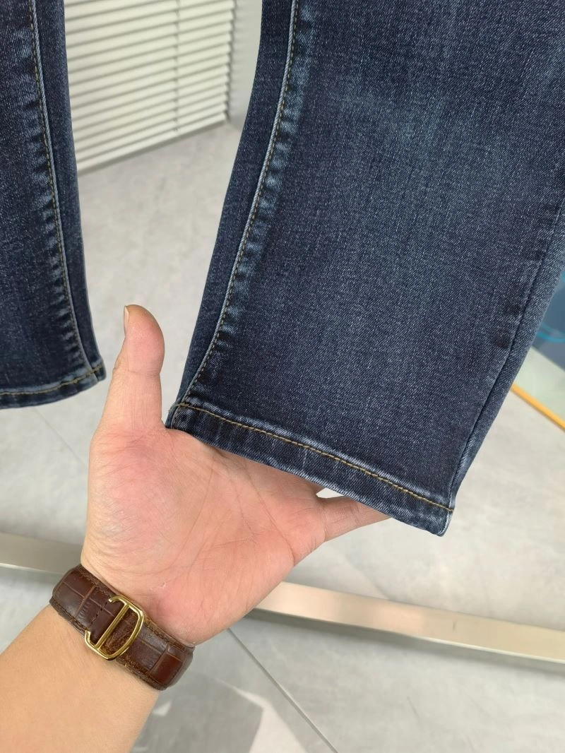 Cut-rate Gucci Jeans