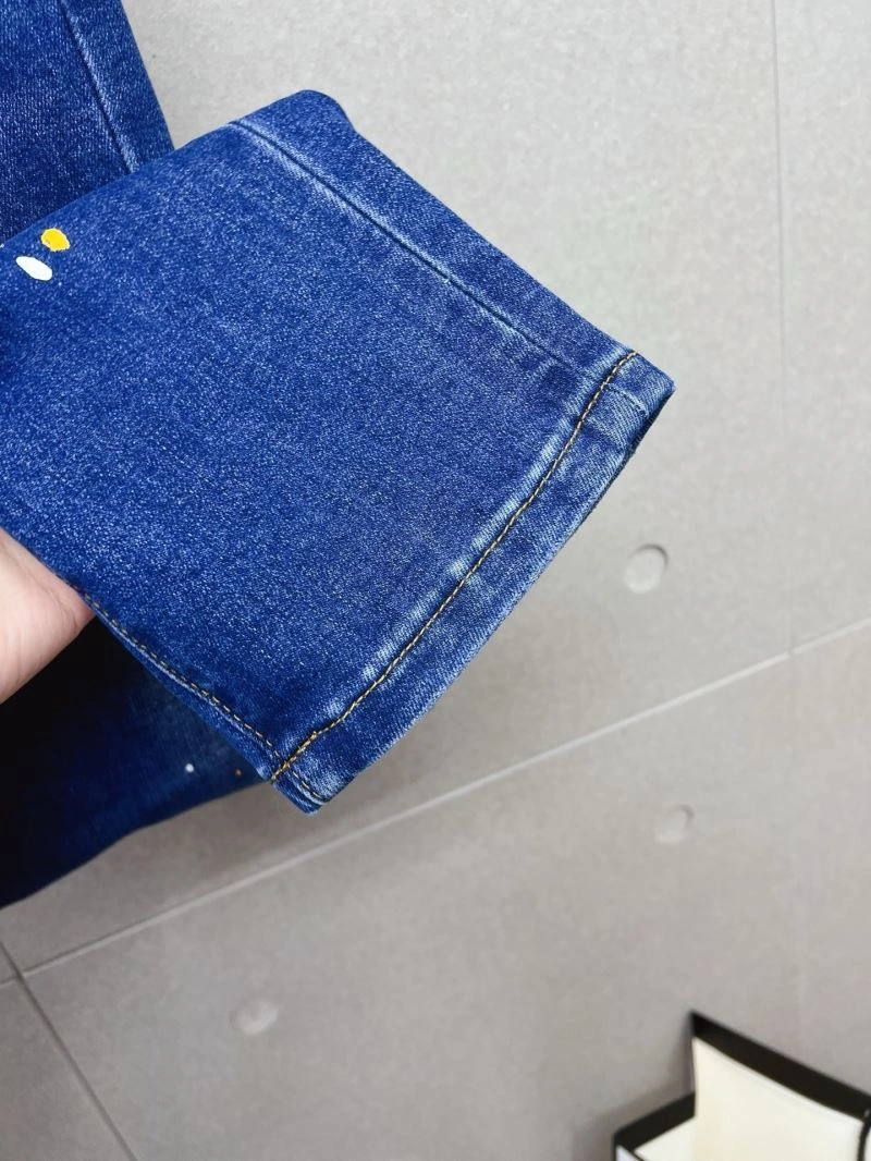 Value-priced Gucci Jeans