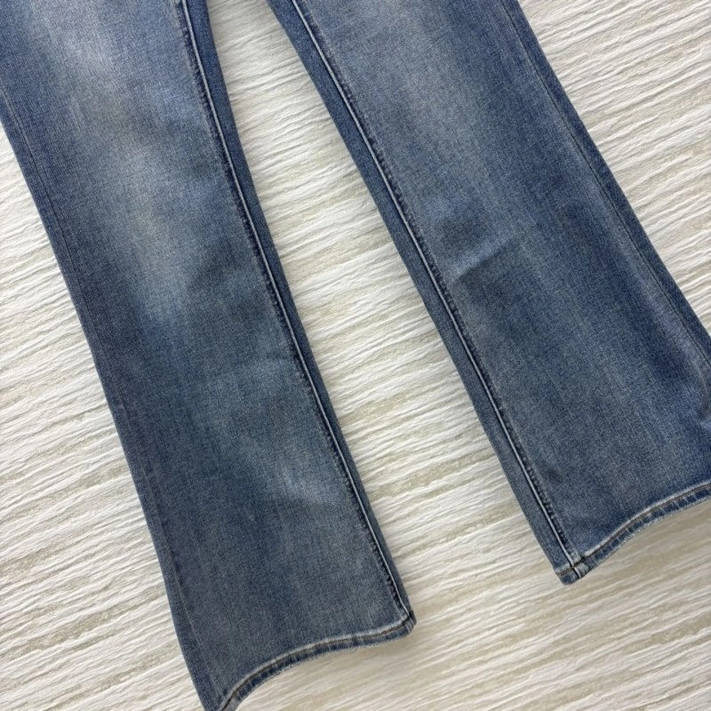 Low-cost Gucci Jeans
