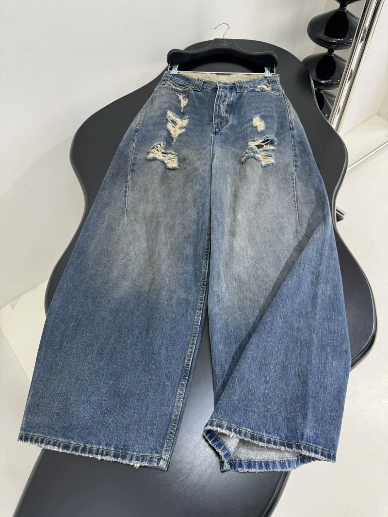 Economical Gucci Jeans