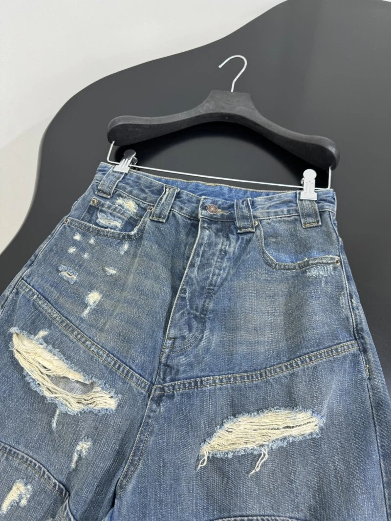Accurate model Gucci Jeans