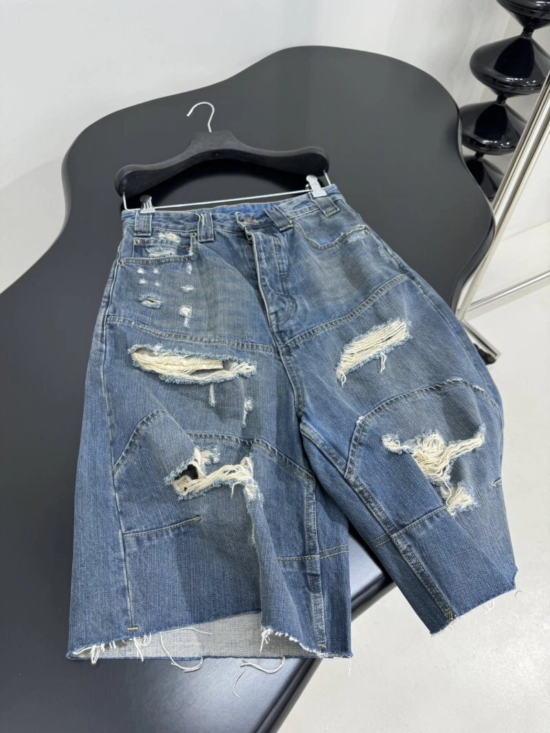 Accurate model Gucci Jeans