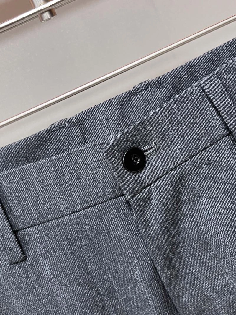 Precise copy Gucci Jeans