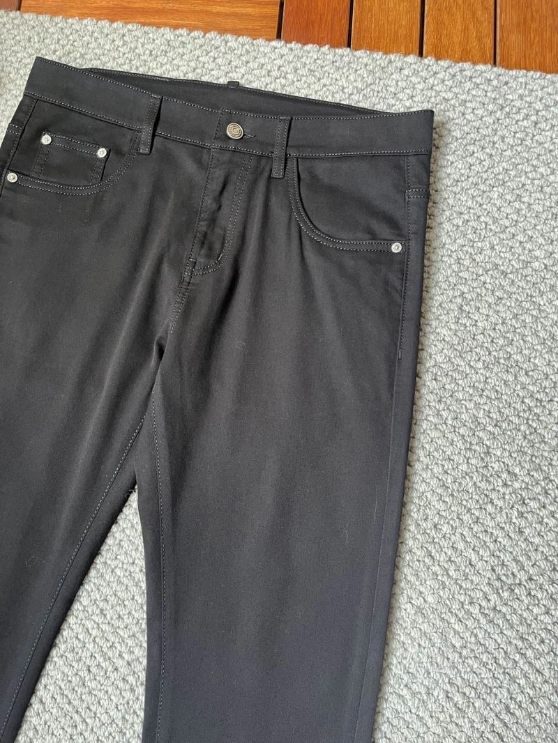 Cut-rate Gucci Jeans