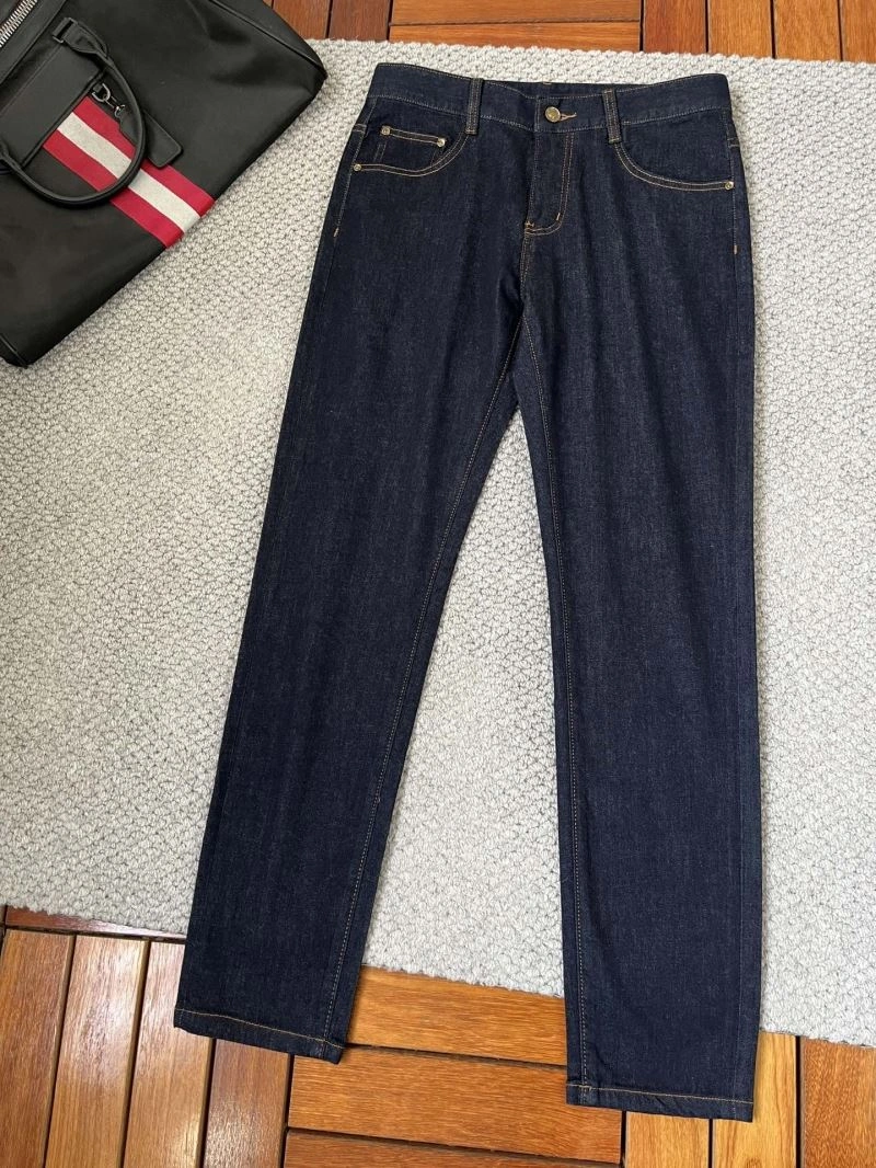 Cut-rate Gucci Jeans