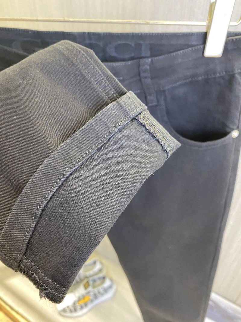 Top match Gucci Jeans