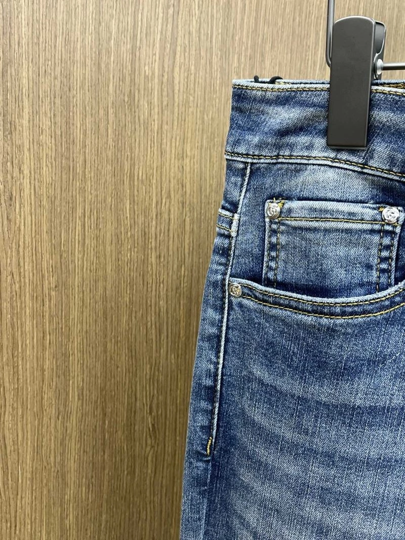 Cut-rate Gucci Jeans