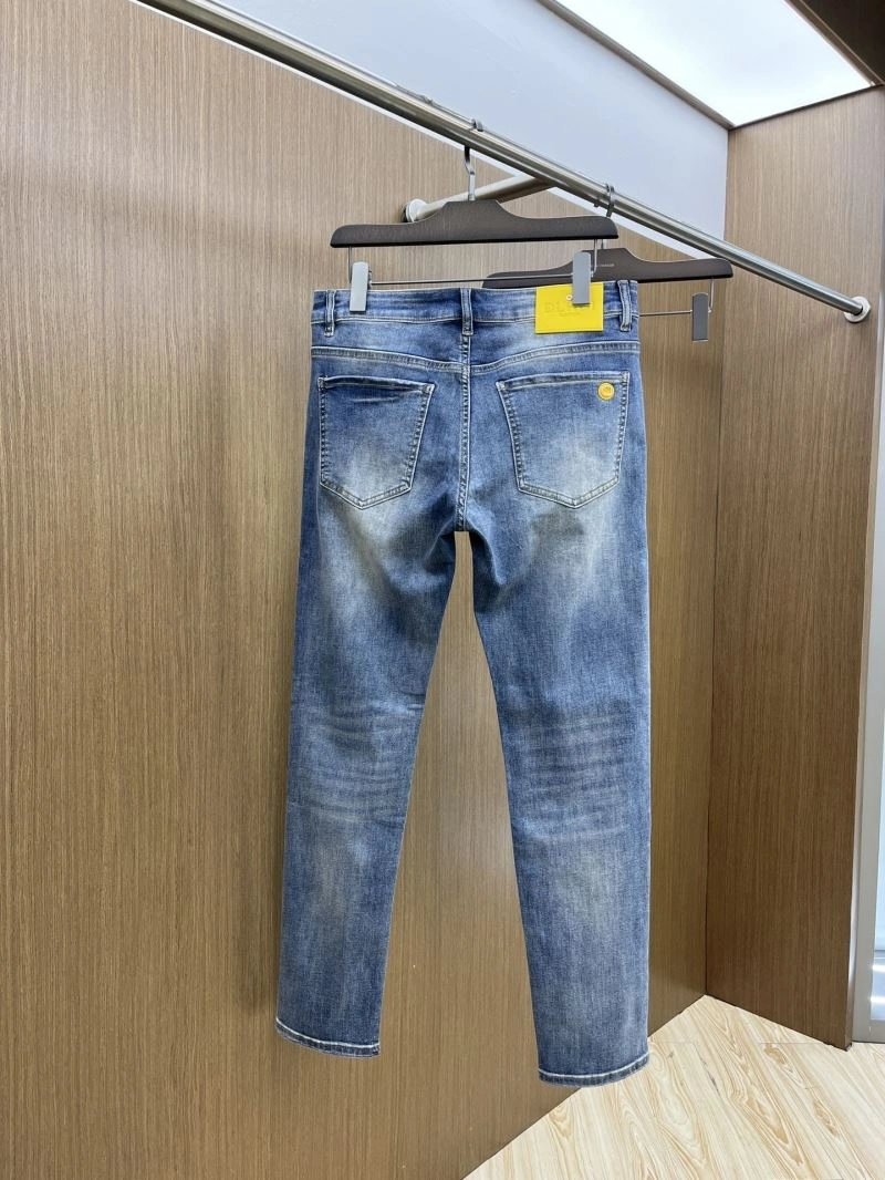 Cut-rate Gucci Jeans