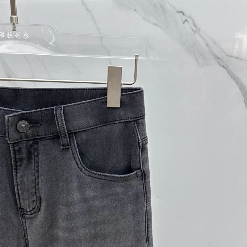 Low-cost Gucci Jeans