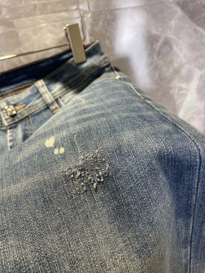 Economical Gucci Jeans