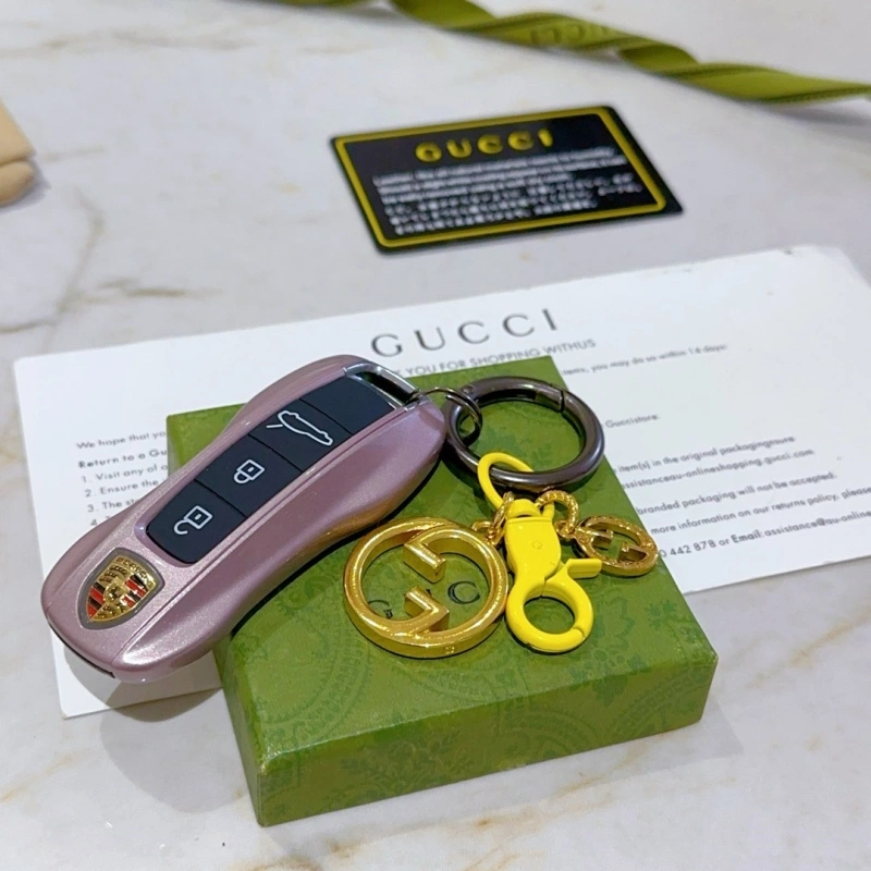 Low-cost Gucci Keychains