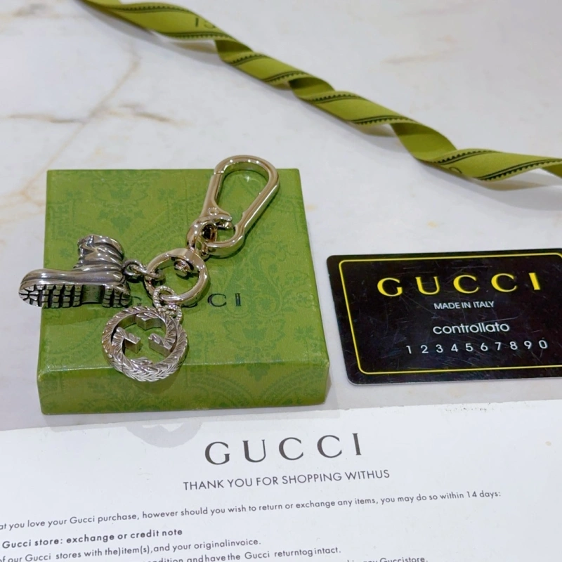 Top mirror Gucci Keychains