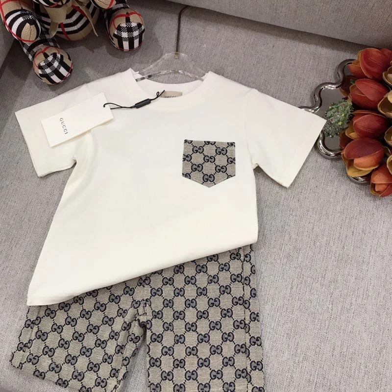 Top match Gucci Kids