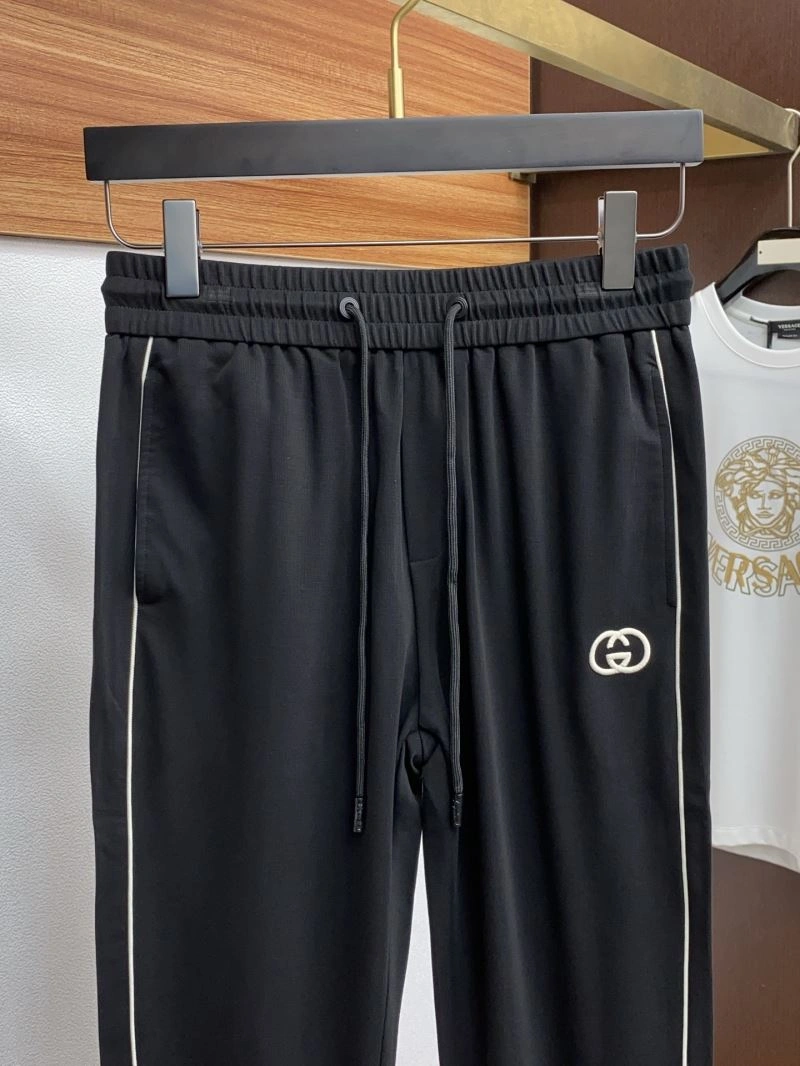 Accurate model Gucci Long Pants