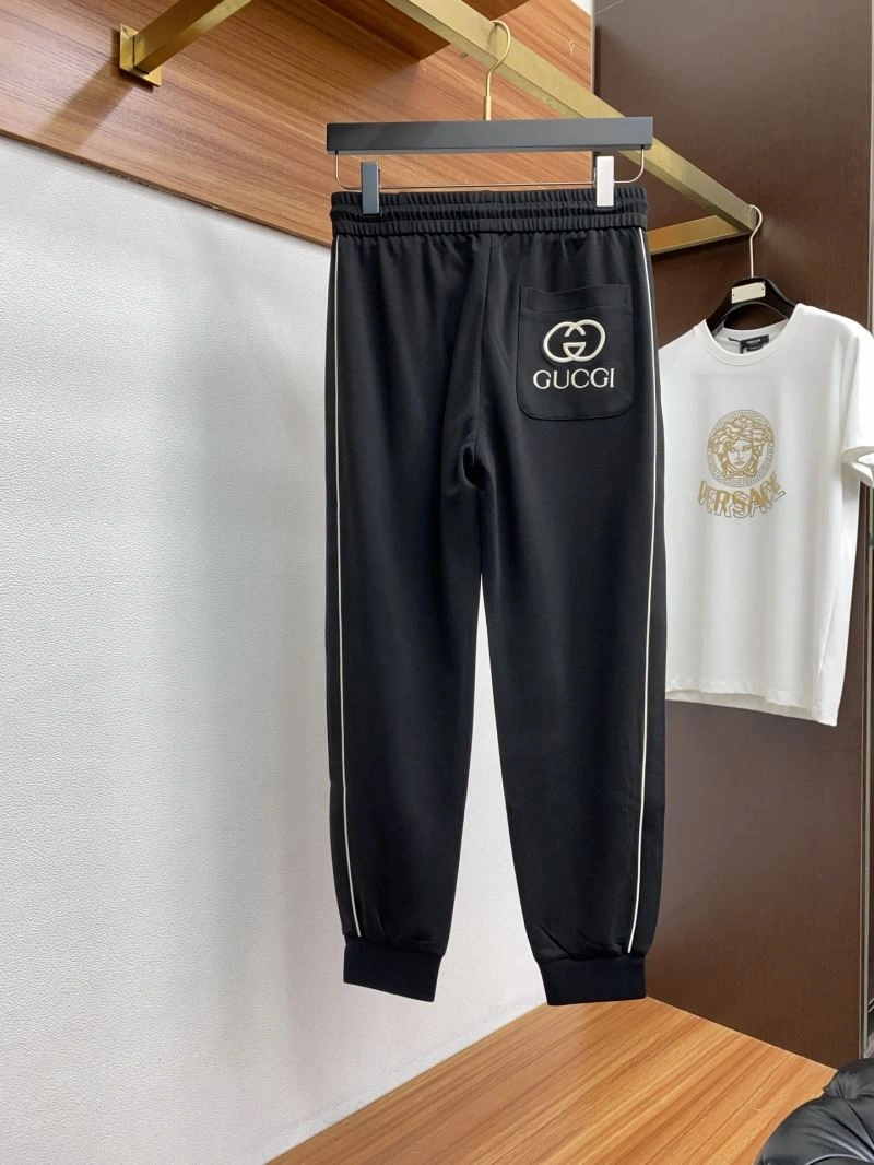 Accurate model Gucci Long Pants