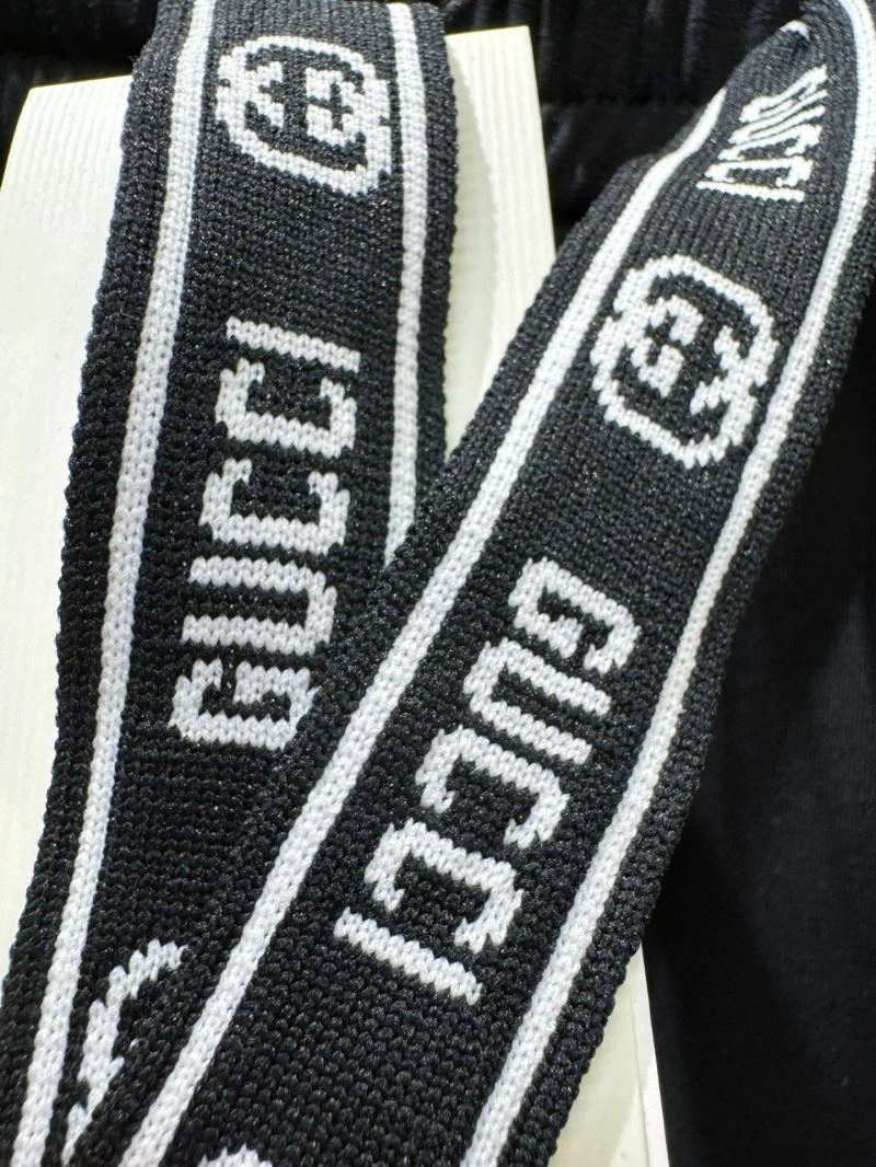 Top match Gucci Long Pants
