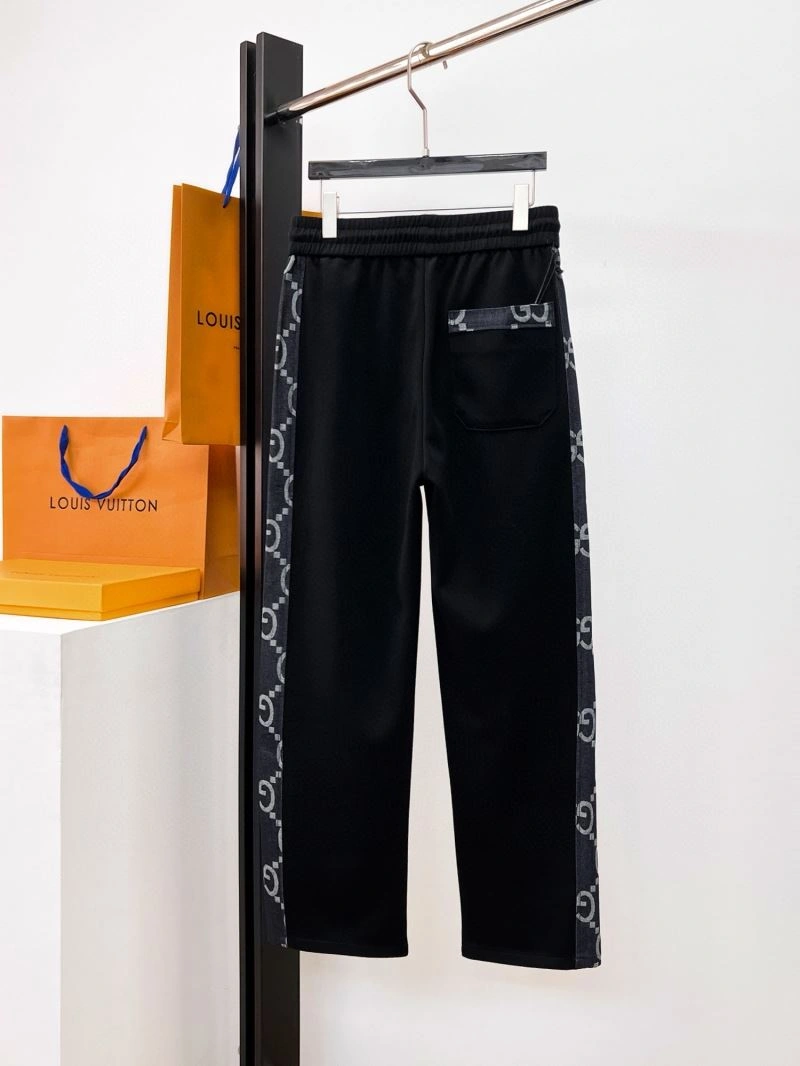 Accurate model Gucci Long Pants