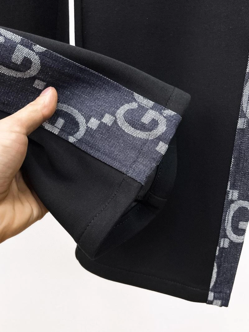 Accurate model Gucci Long Pants