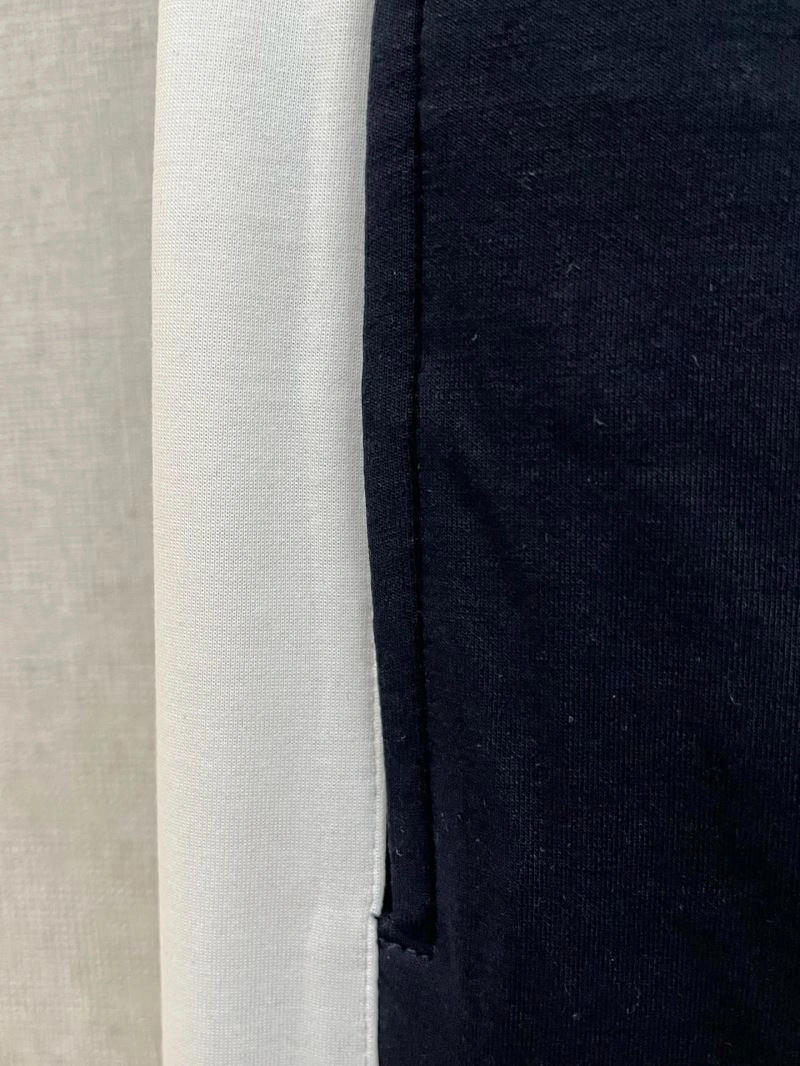 Accurate model Gucci Long Pants