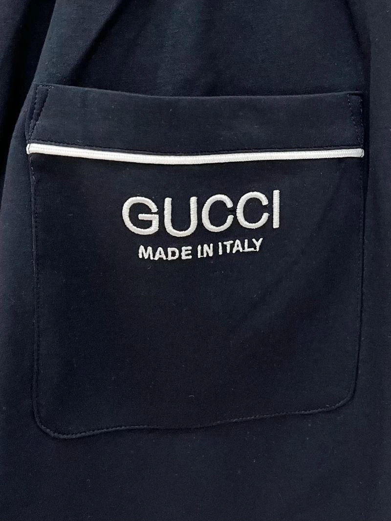 Accurate model Gucci Long Pants