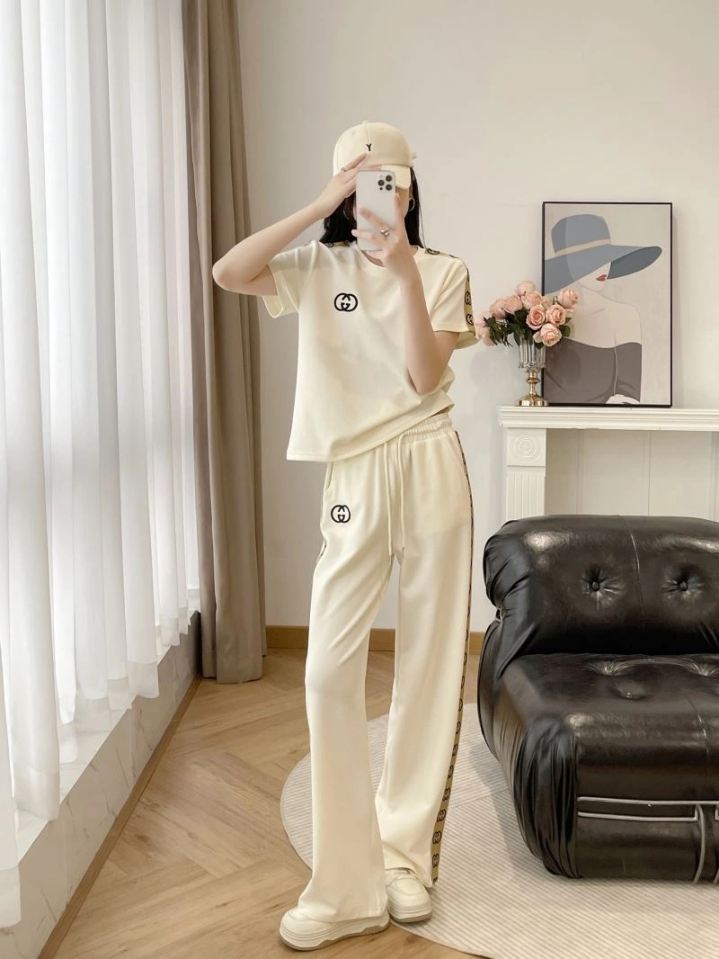 Economical Gucci Long Suits