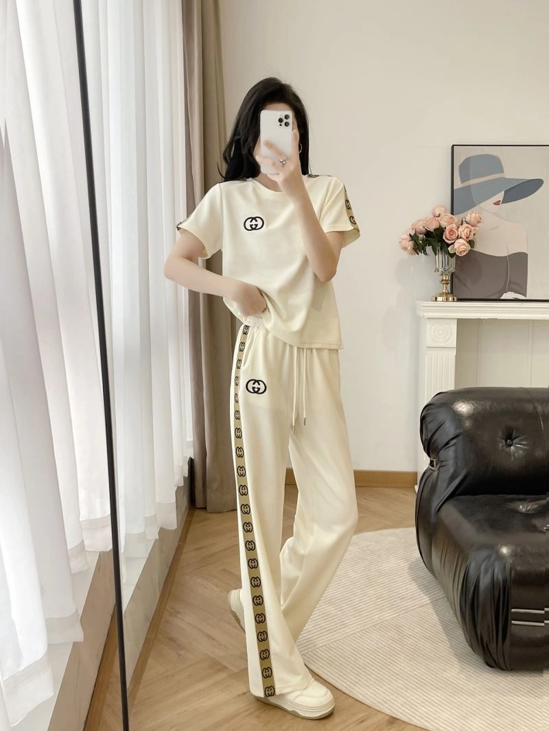 Economical Gucci Long Suits