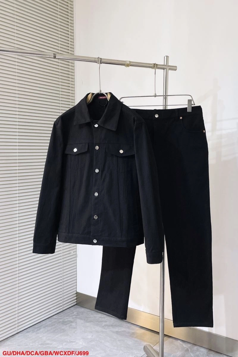 Gucci Long Suits