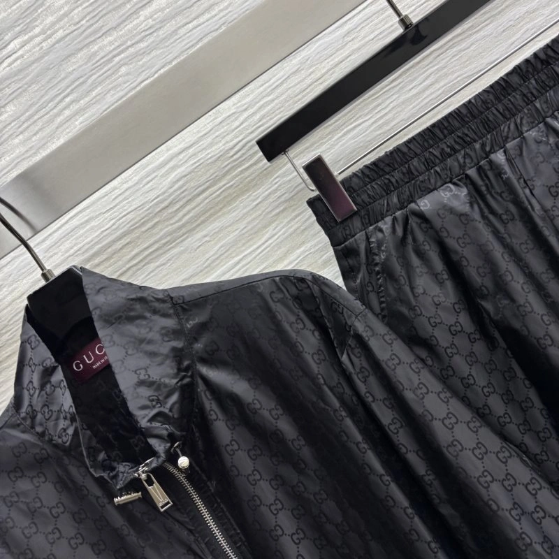 Economical Gucci Long Suits