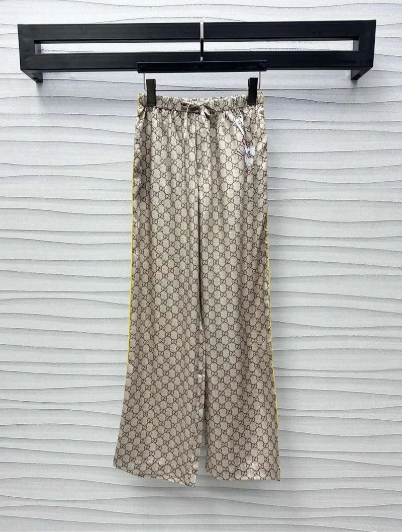 Exact replica Gucci Long Suits