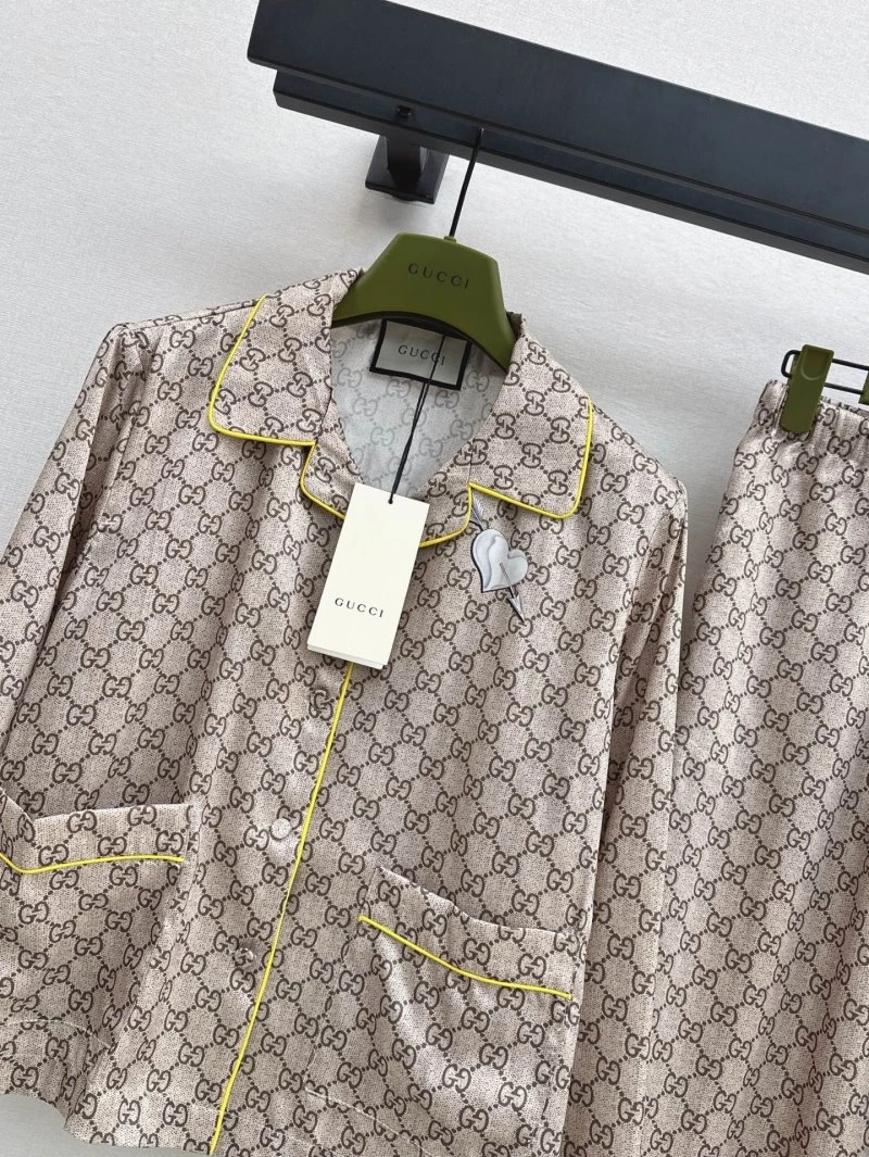 1:1 copy Gucci Long Suits