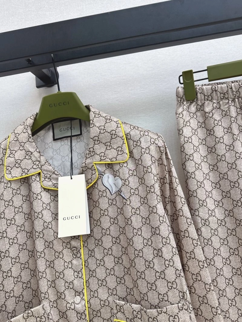 1:1 copy Gucci Long Suits