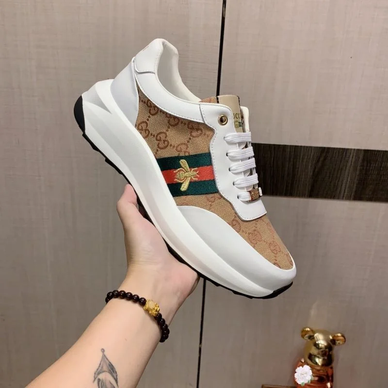 Value-priced Gucci Low Shoes