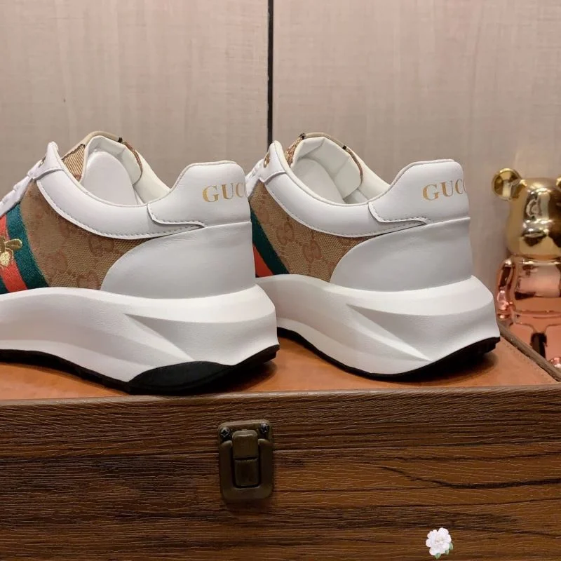 Value-priced Gucci Low Shoes