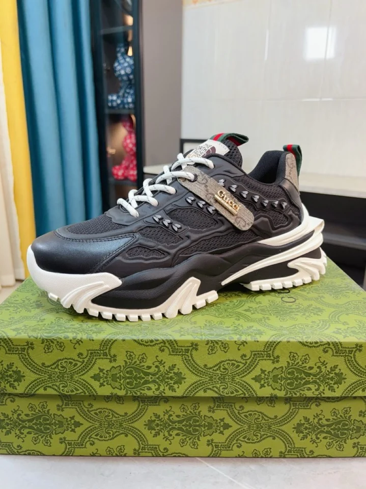 Gucci Low Shoes
