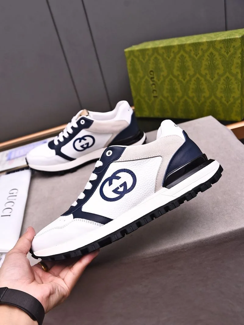 Bargain Gucci Low Shoes