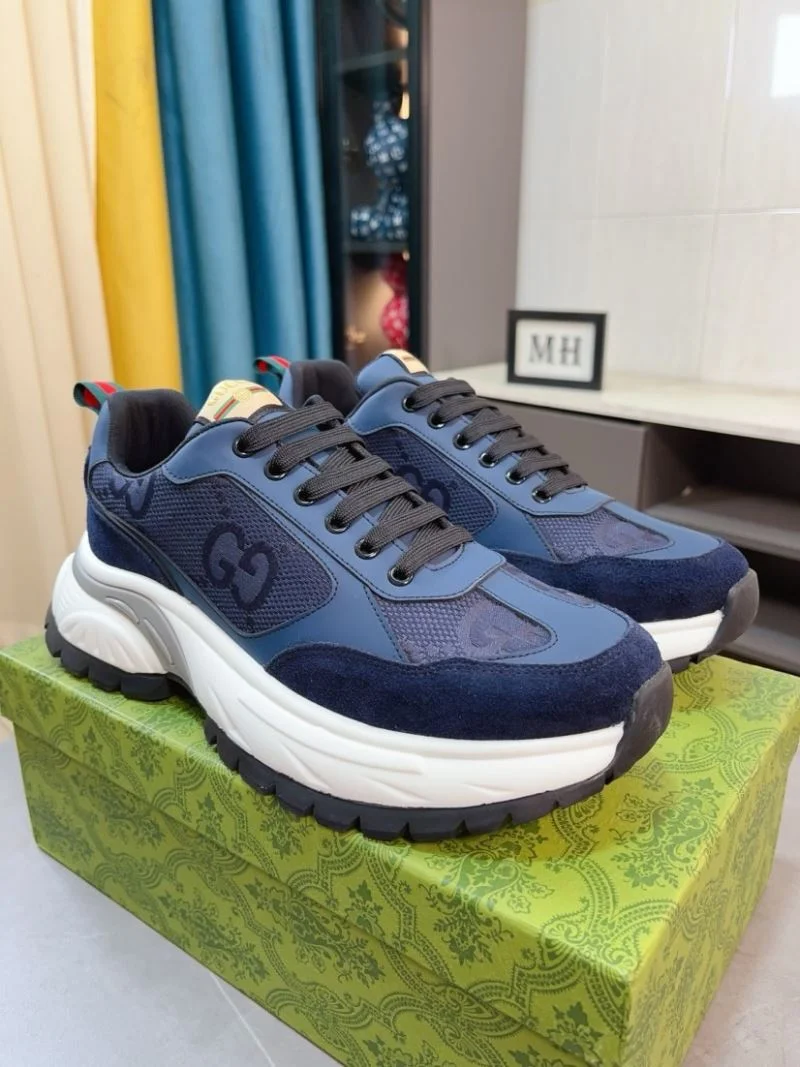 Bargain Gucci Low Shoes