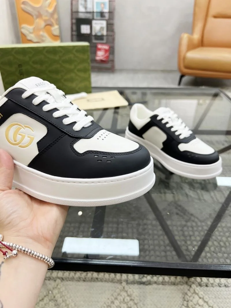 Bargain Gucci Low Shoes