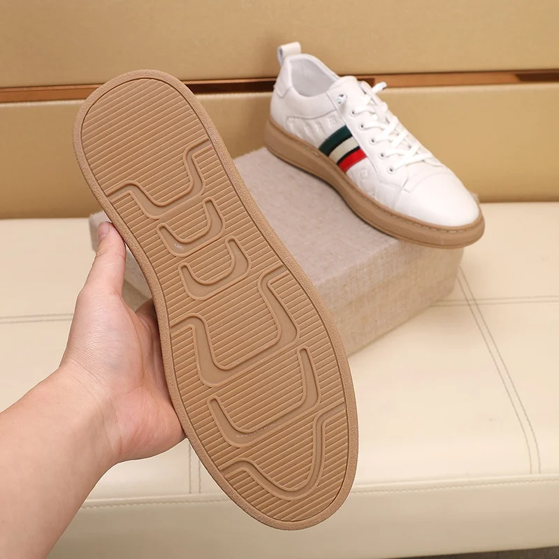Top match Gucci Low Shoes