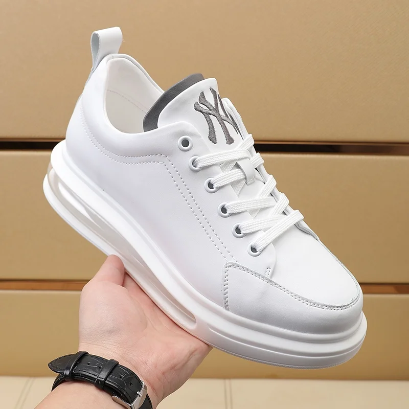 Top match Gucci Low Shoes